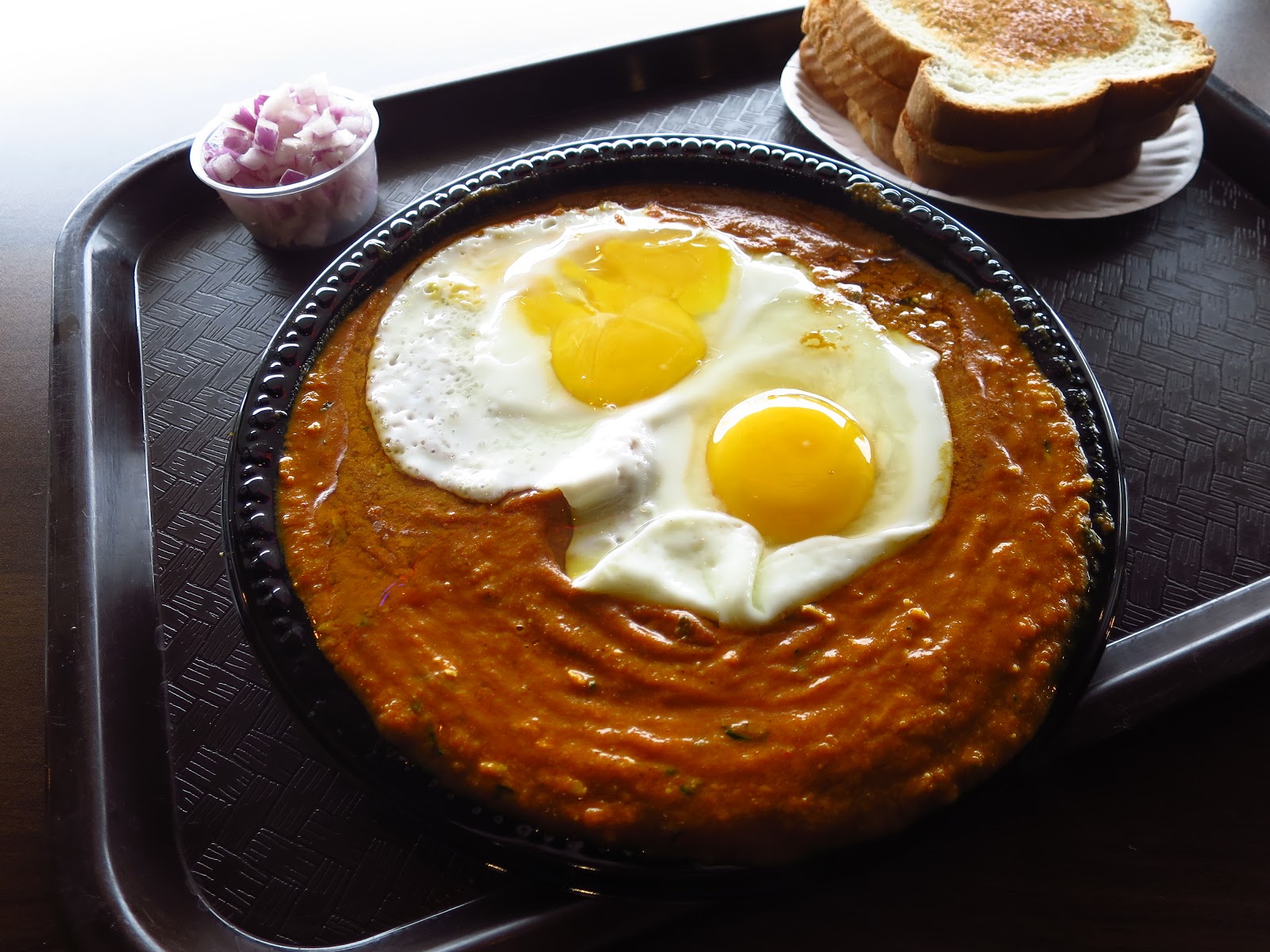 Smokin' Chokin' and Chowing with the King: Egg-O-Holic