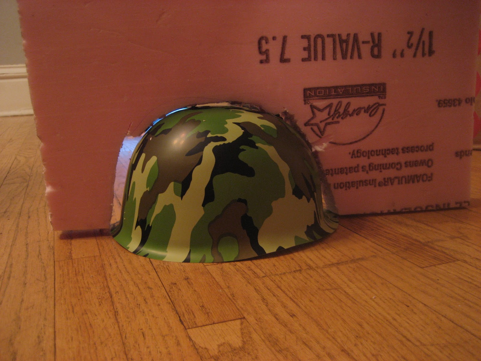 Chuck Does Art: DIY Spartan Hoplite Costume: How to Make a Helmet