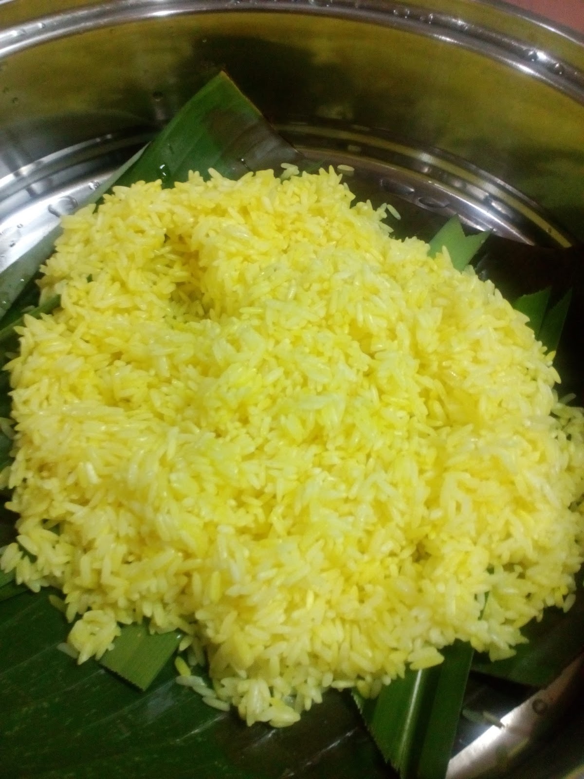 Permata: Pulut kuning kukus.