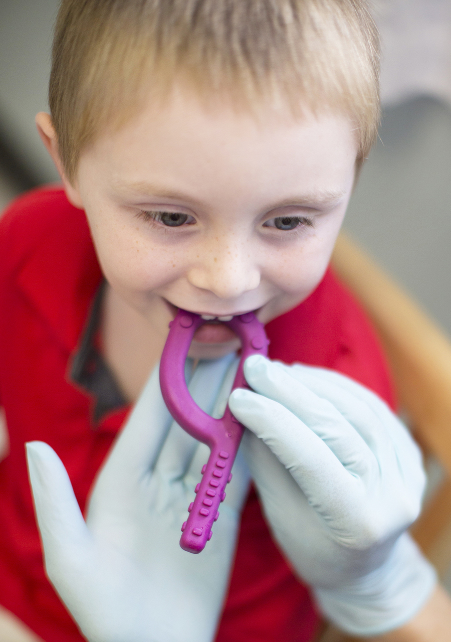 Jual Alat Terapi wicara : ARK TEXTURED GRABBER