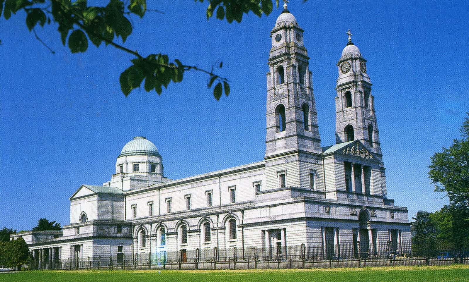 IRLANDESES EN LA PLATA: CATEDRAL DE MULLINGAR
