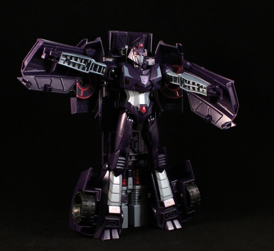 She's Fantastic: Transformers - SHADOW STRIKER!