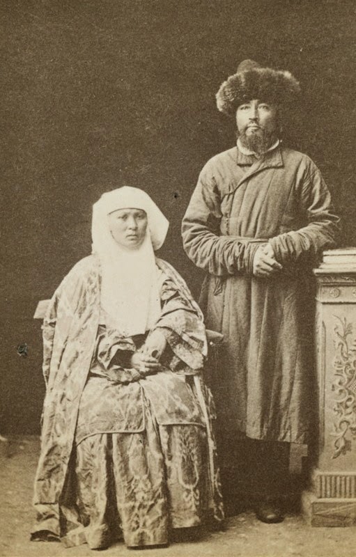 Local style: Traditional costume of the republics of Central Asia