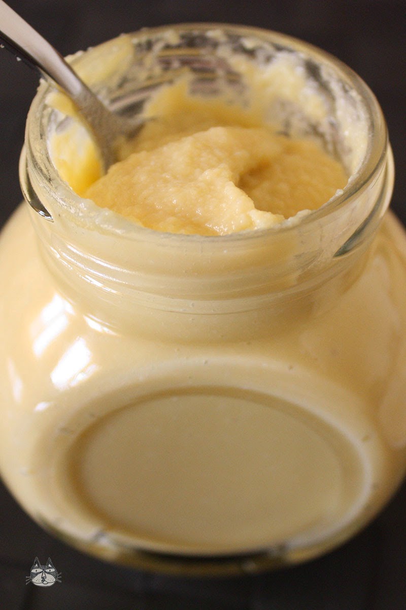 Airinie Cooks: Her Eclectic Kitchen: Pandan Kaya (Coconut Jam)