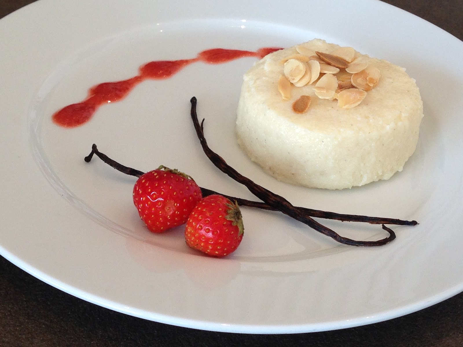 Pudica's Food Corner: Semolina Flummery (Grießflammeri) with Strawberry ...