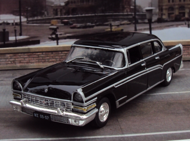 CRUISER - Clásicos en escala 1/43 (1:43 Classics): ZIL 111 (1959)