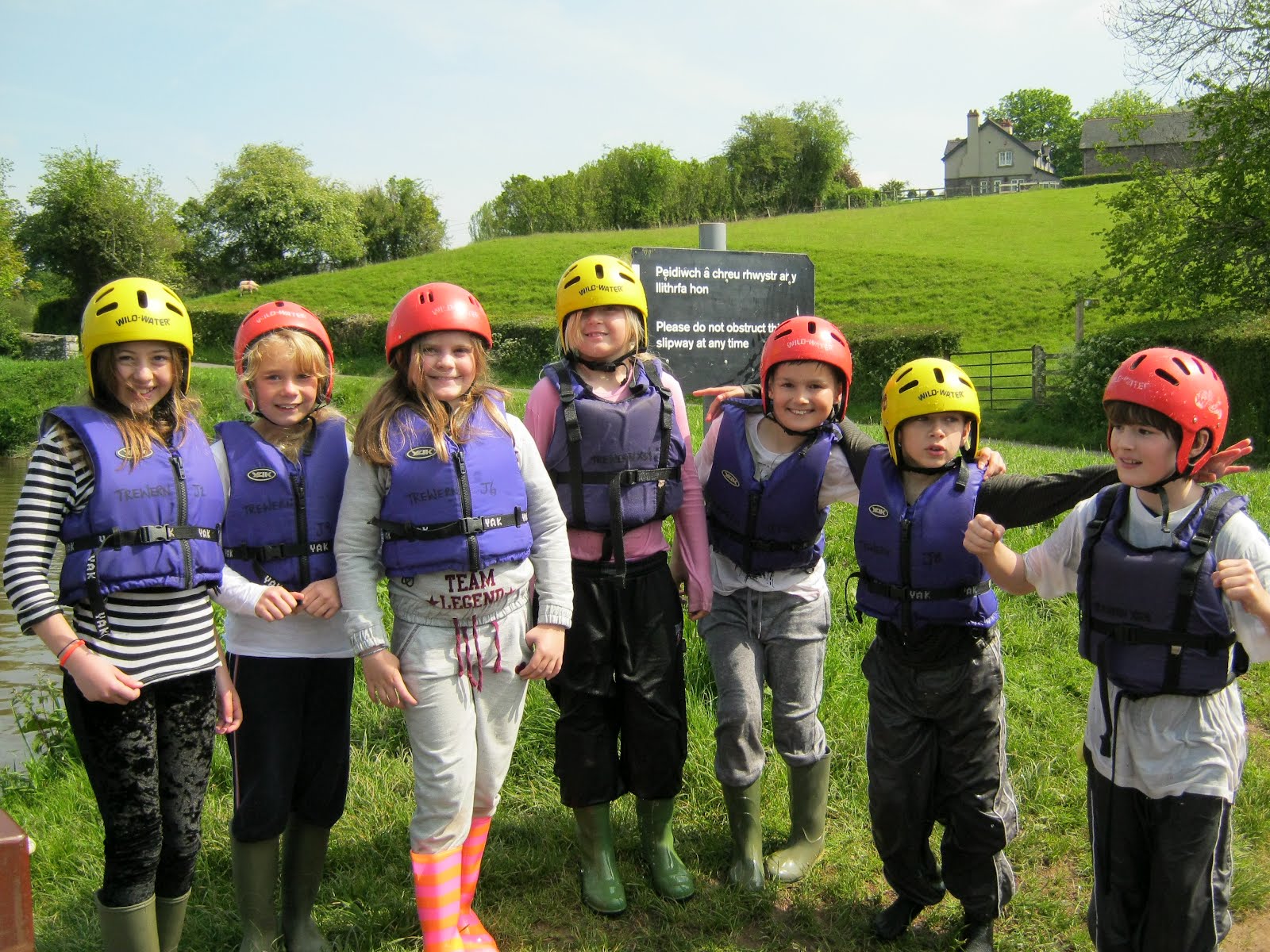 Rush Green Primary School Blog: Tuesday and Wednesday at Trewern