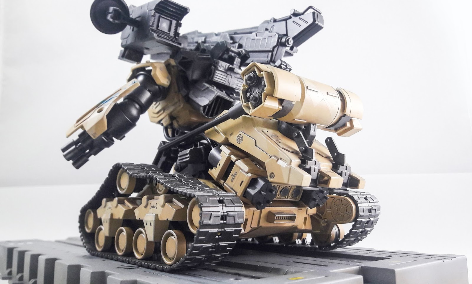 Custom Build: HG 1/144 Guntank Max. Offenbarrer