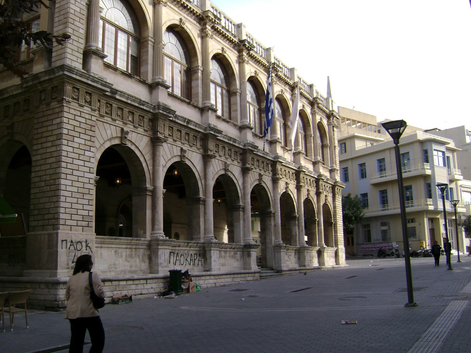 Η ΛΟΤΖΙΑ ΤΩΝ ΕΥΓΕΝΩΝ ΣΤΗΝ ΠΟΛΗ ΤΟΥ ΗΡΑΚΛΕΙΟΥ - Κρήτη πόλεις και χωριά
