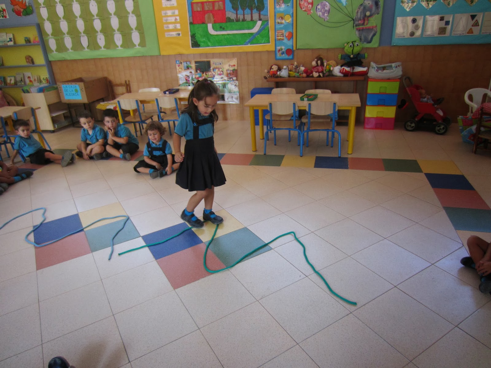 ¡Mira qué bien!: 4 años: Líneas en zigzag (picos)