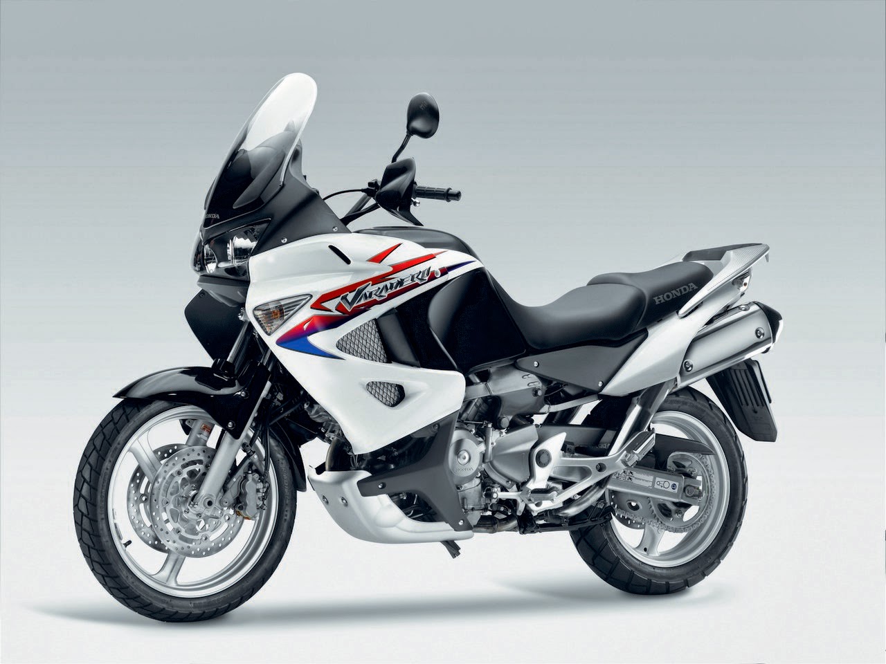 Bike & Cars HD Wallpapers: Honda Varadero Motorcycle Photo Gallery
