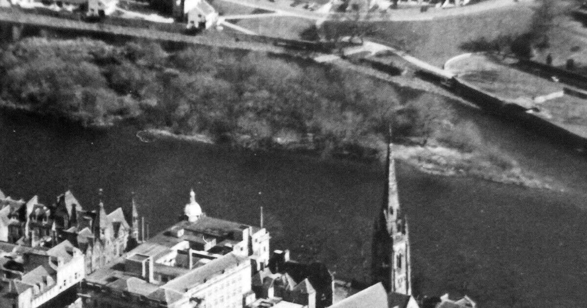 Tour Scotland: Old Aerial Photograph Of Perth Perthshire Scotland