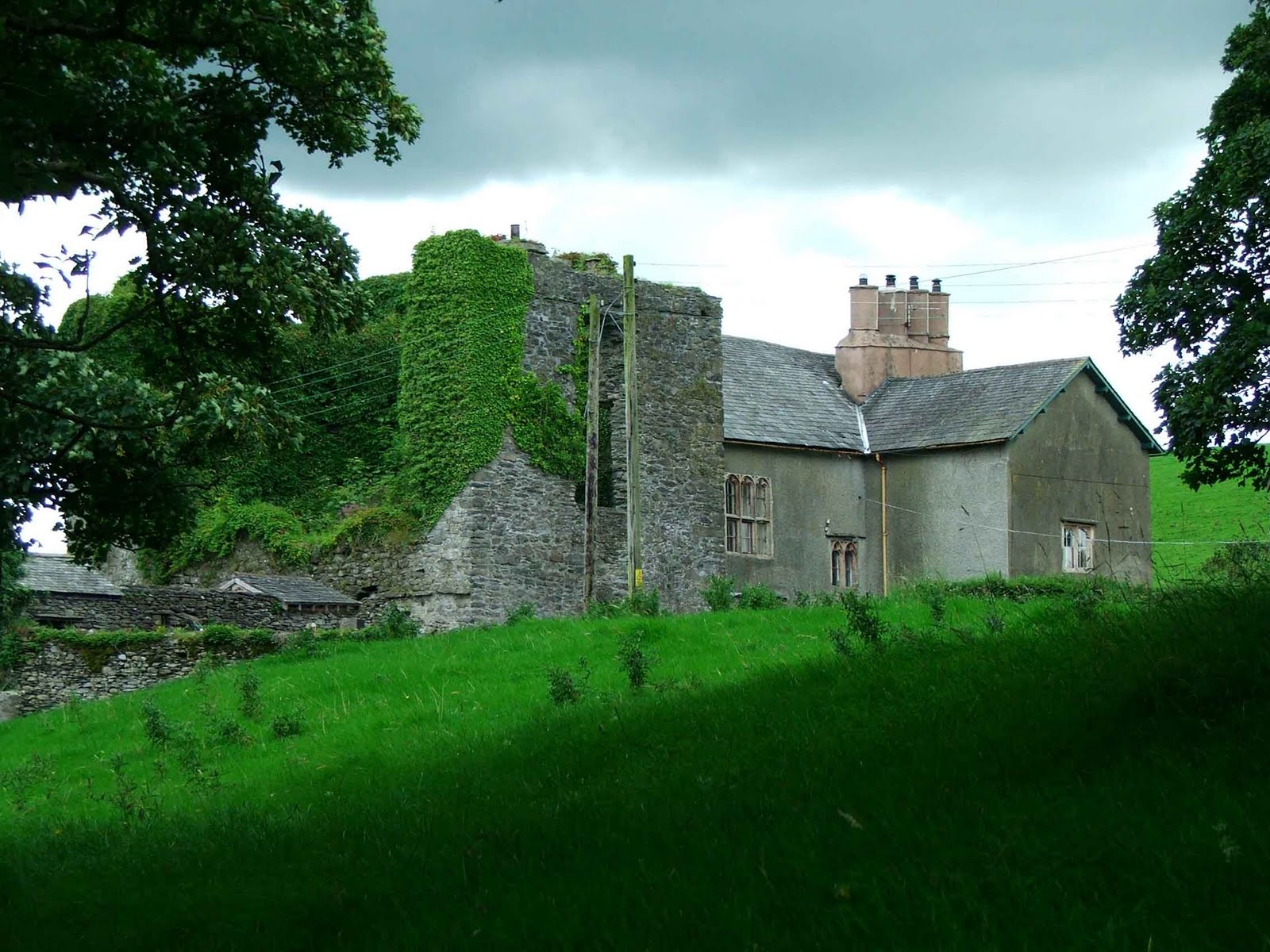 The castles, towers and fortified buildings of Cumbria: Burneside Hall ...