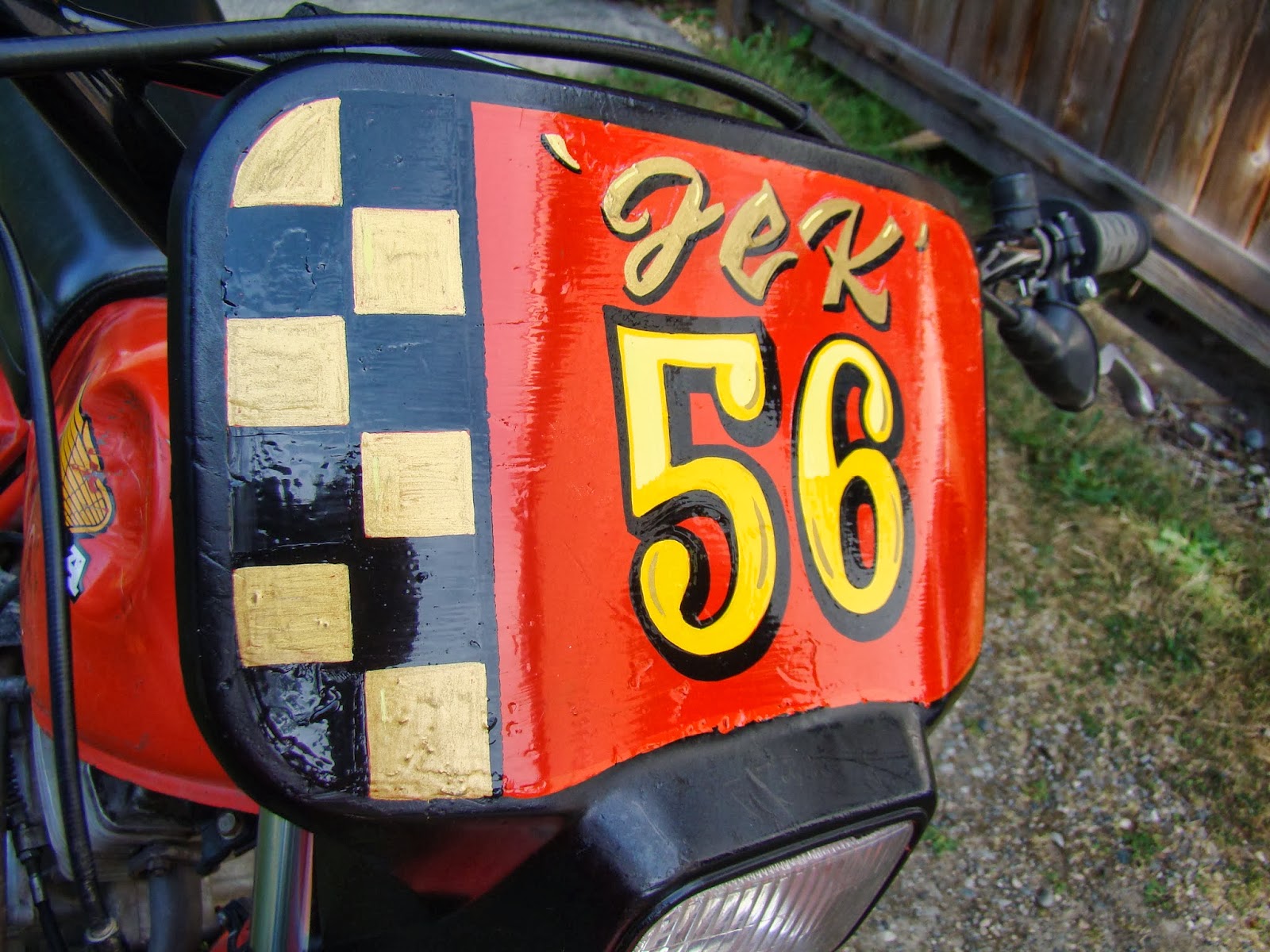 The World of JEK: 1982 Honda XR200 Twin Shock JEK Signs Bike