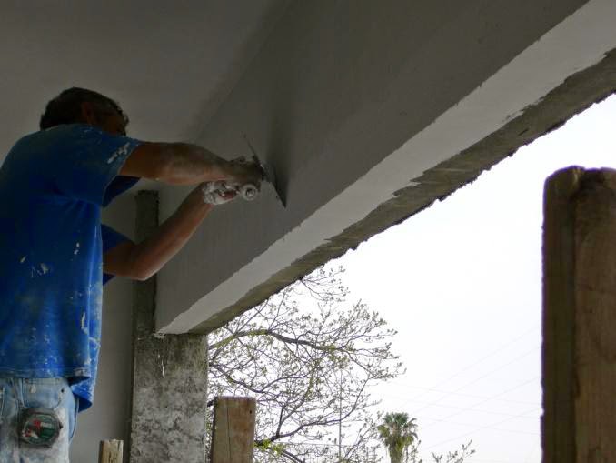 Aplanado de yeso y zarpeo