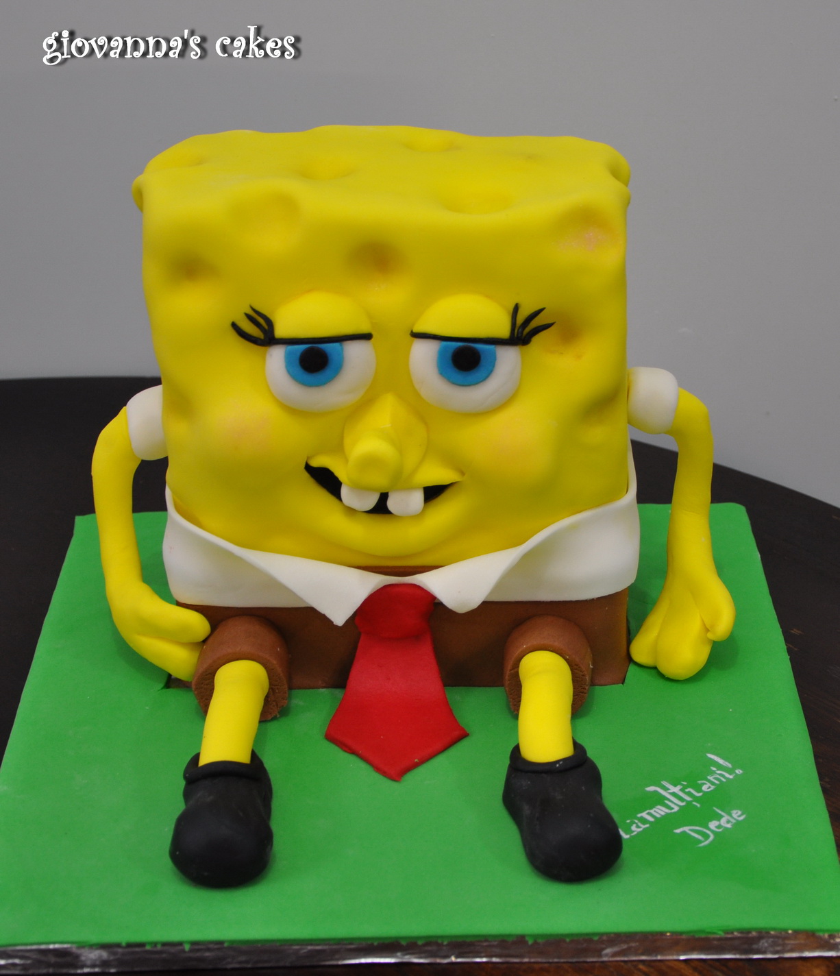 giovanna's cakes: Sitting Sponge Bob cake