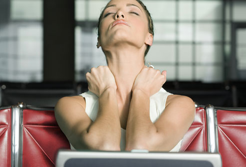 RECIPES HEALTH BEAUTY: Goitre : Causes, Symptoms and Home Remedies