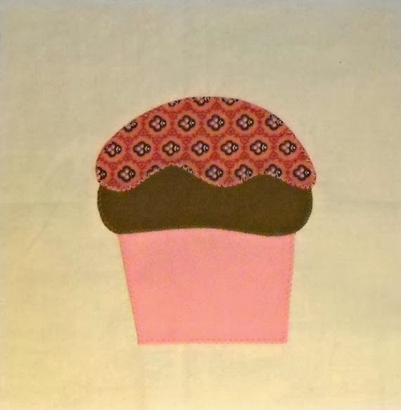 Curlicue Creations: A Cupcake of a Block