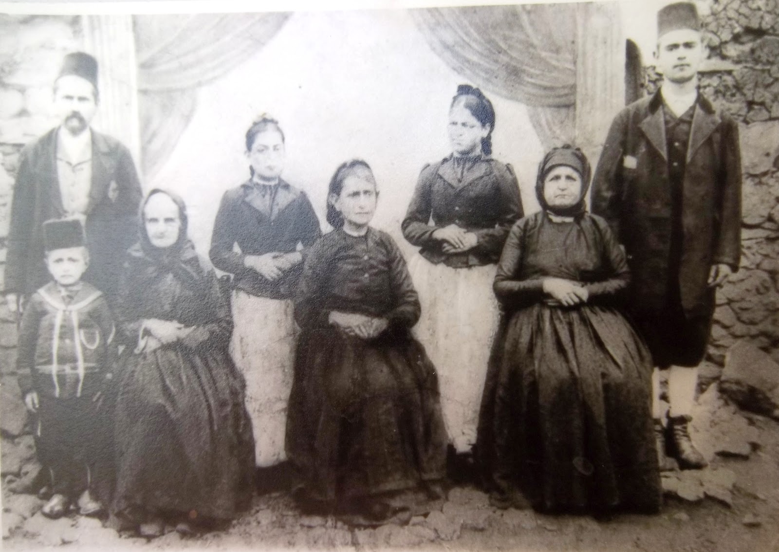 NIKOLLA NISHKU, PAVARSIA E ARSIMI SHQIP NE TIRANE: Nikolla Nishku ...