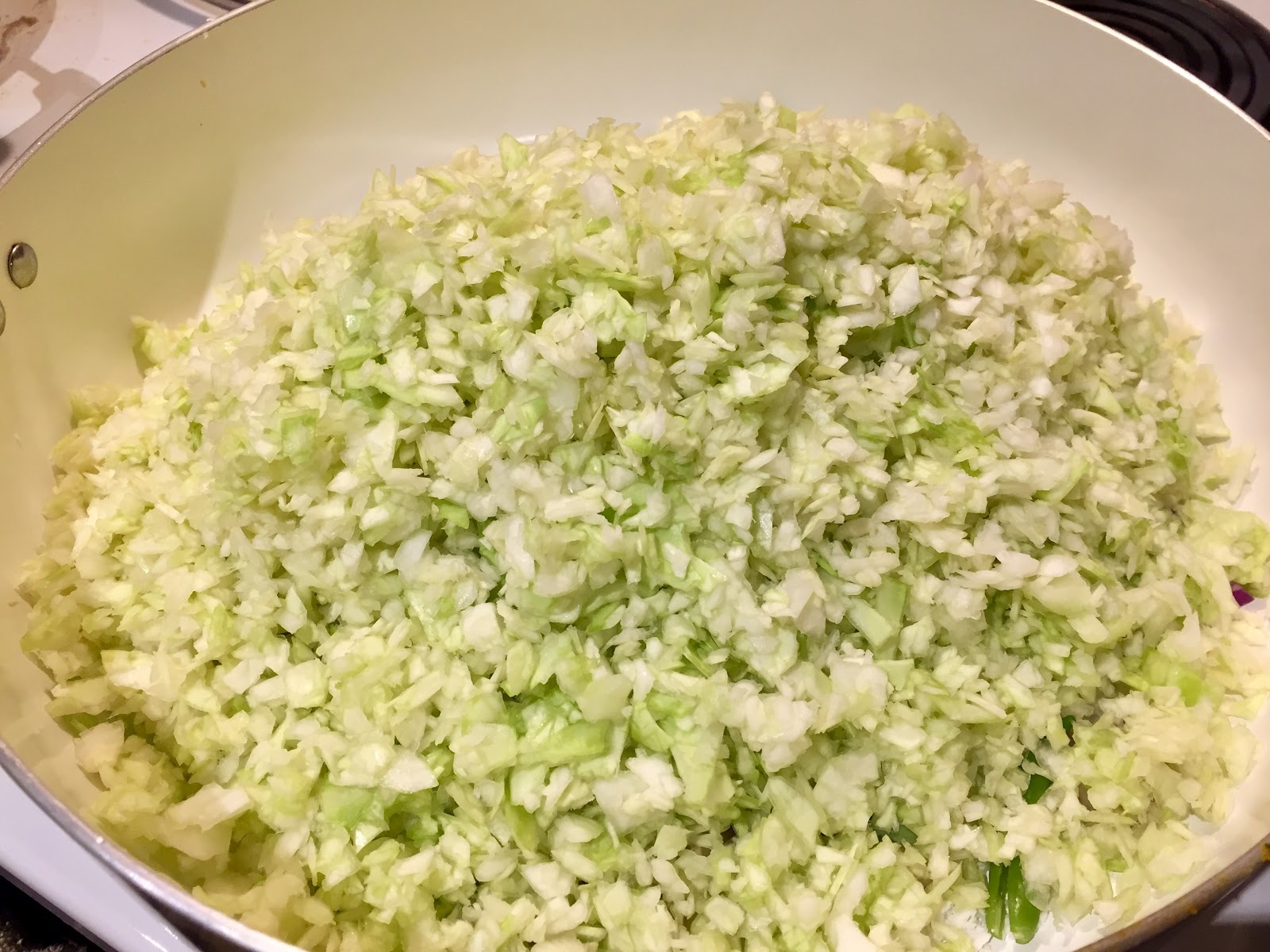 CHOPPING CABBAGE IN THE CHOPPER