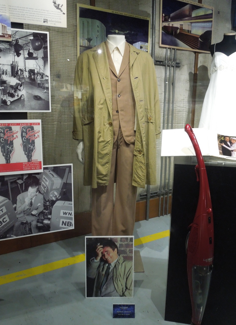 Hollywood Movie Costumes and Props: Columbo outfit worn by Peter Falk ...