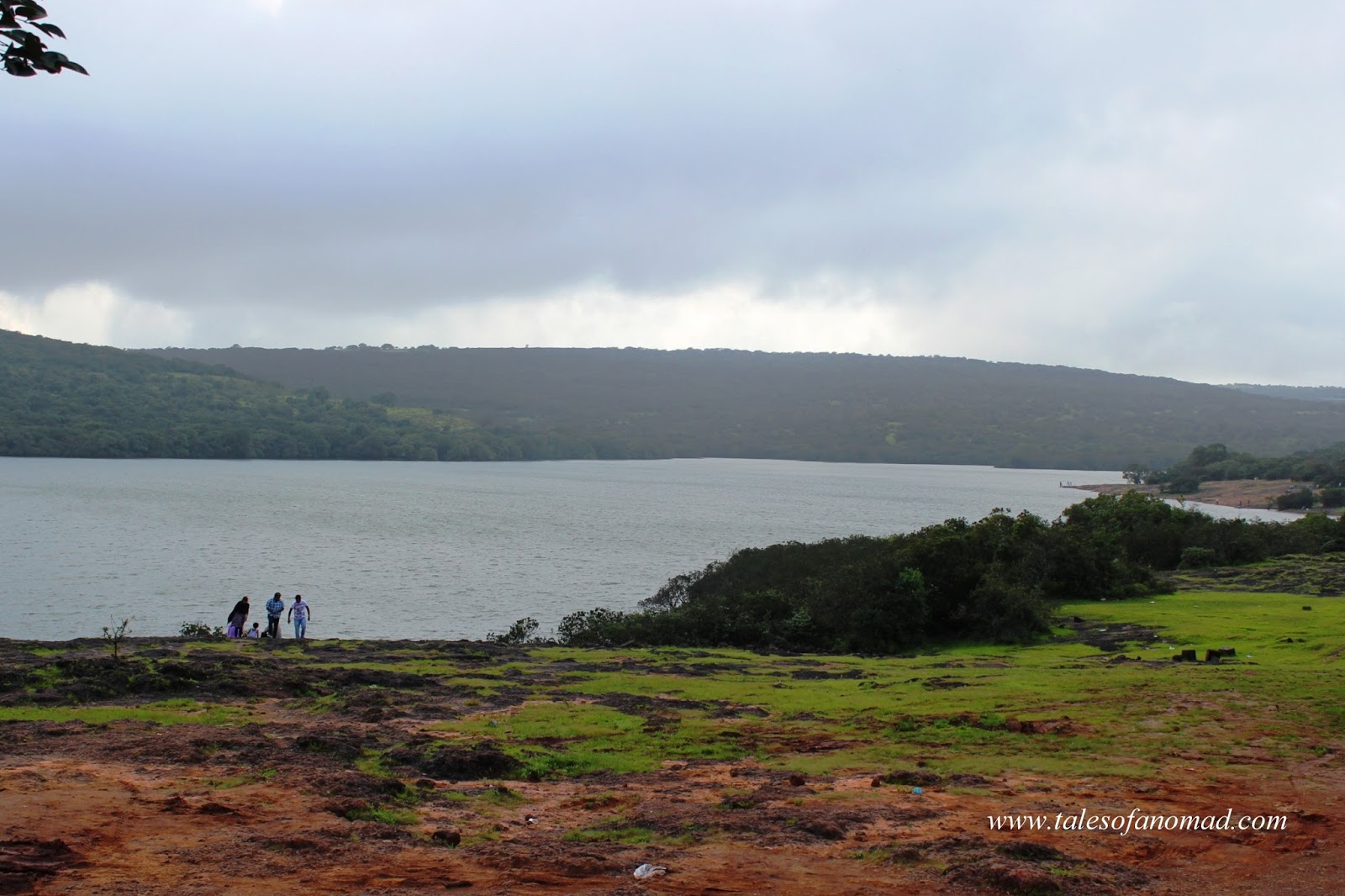 Tales Of A Nomad: Places to Visit near Kaas Plateau- Thoseghar falls ...