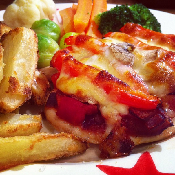 dots and spots: Weekend Recipe - Pizza Topped Chicken