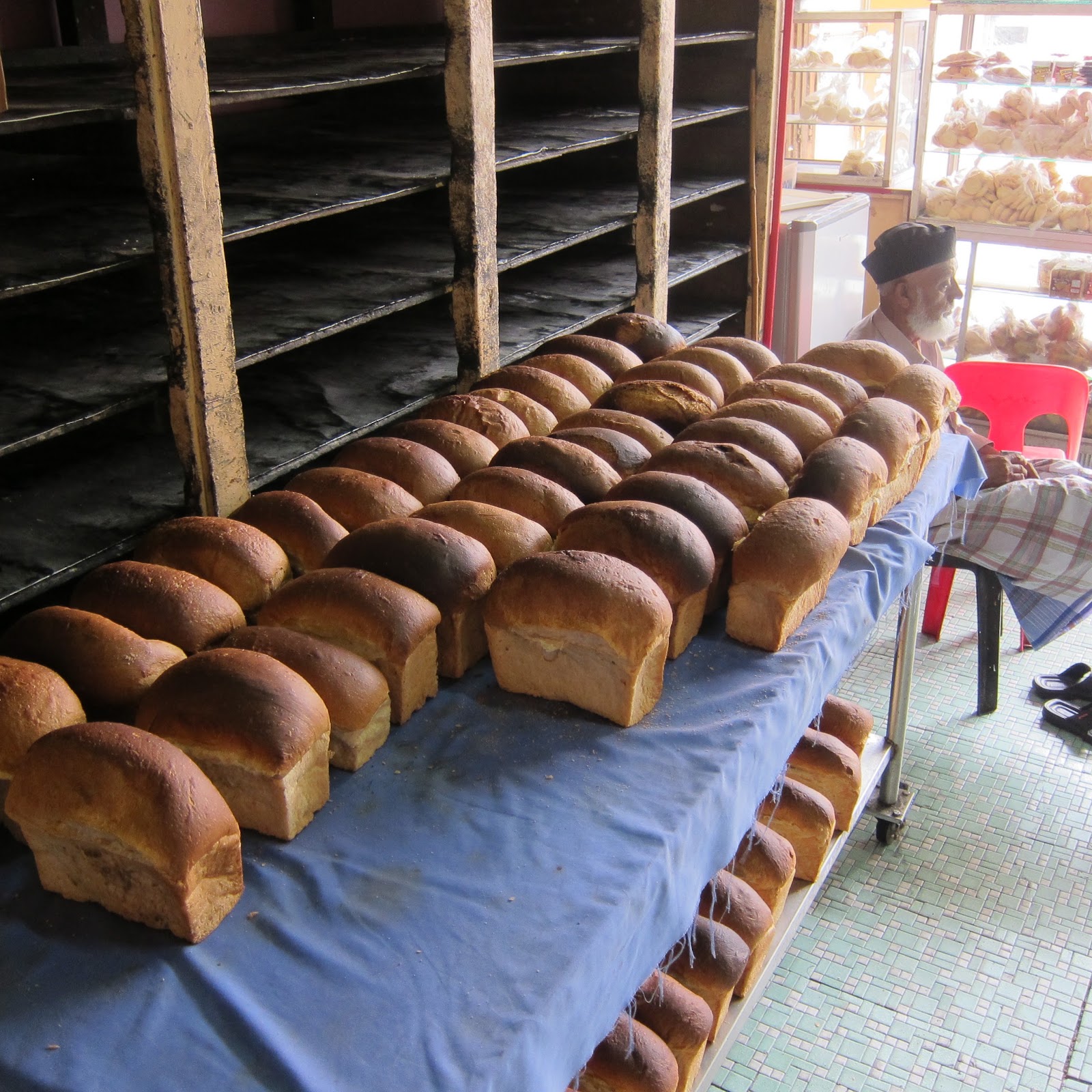 Salahuddin Wood Fired Bakery in Johor Bahru Old Town Since 1937 (5 ...