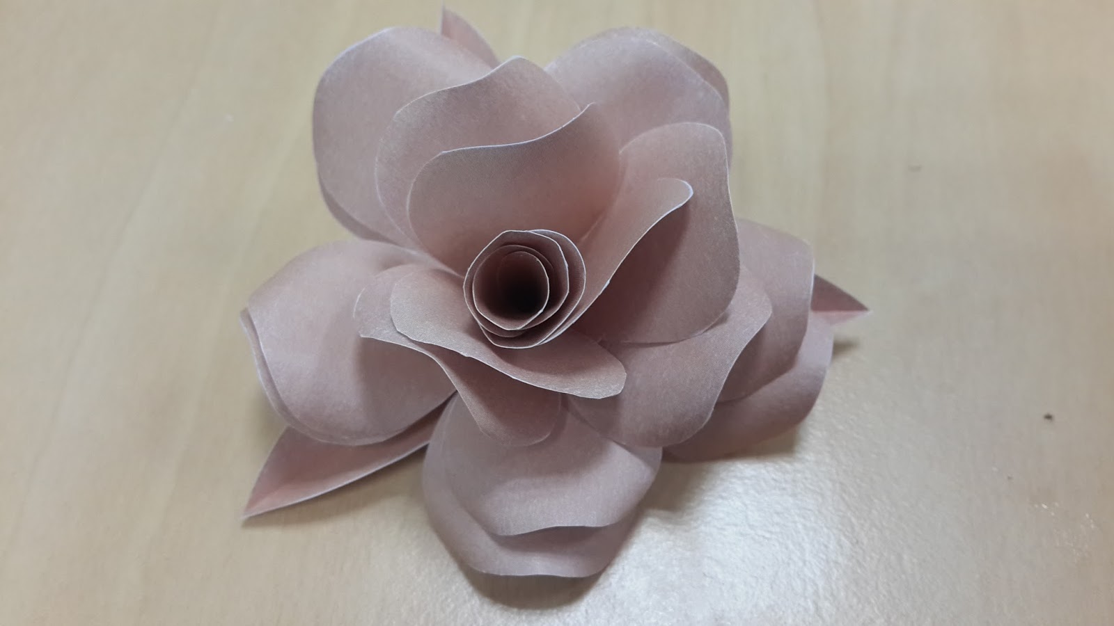 DIY : cara membuat bunga ros kertas. - Nora.Liza