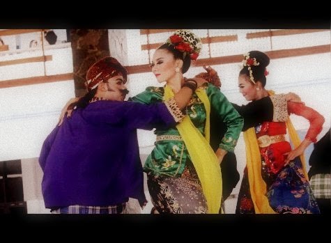 Kesenian Indonesia: Tari Ketuk Tilu Tarian Tradisional di Jawa Barat