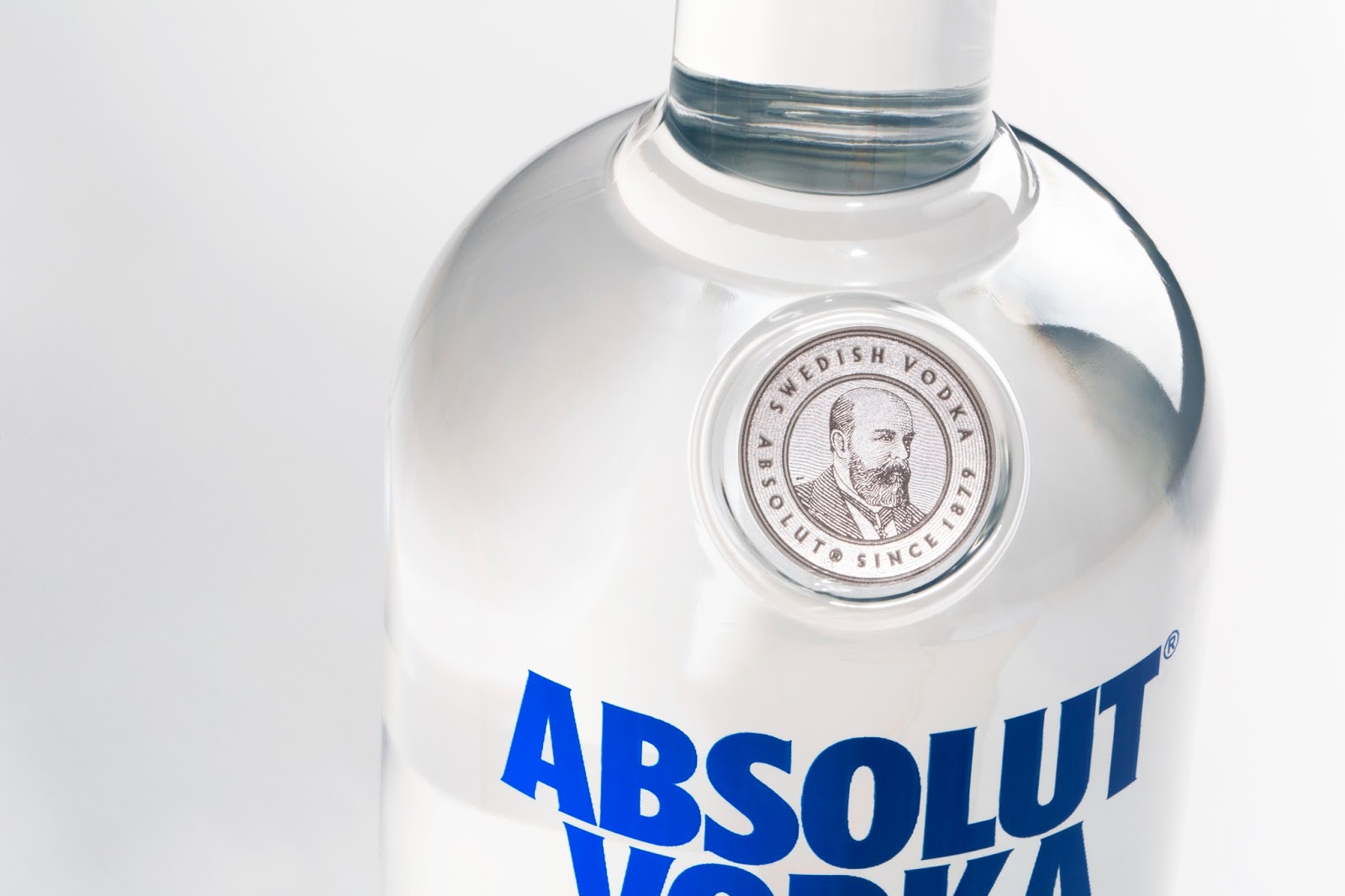 Absolut Redesigned Bottle on Packaging of the World - Creative Package ...
