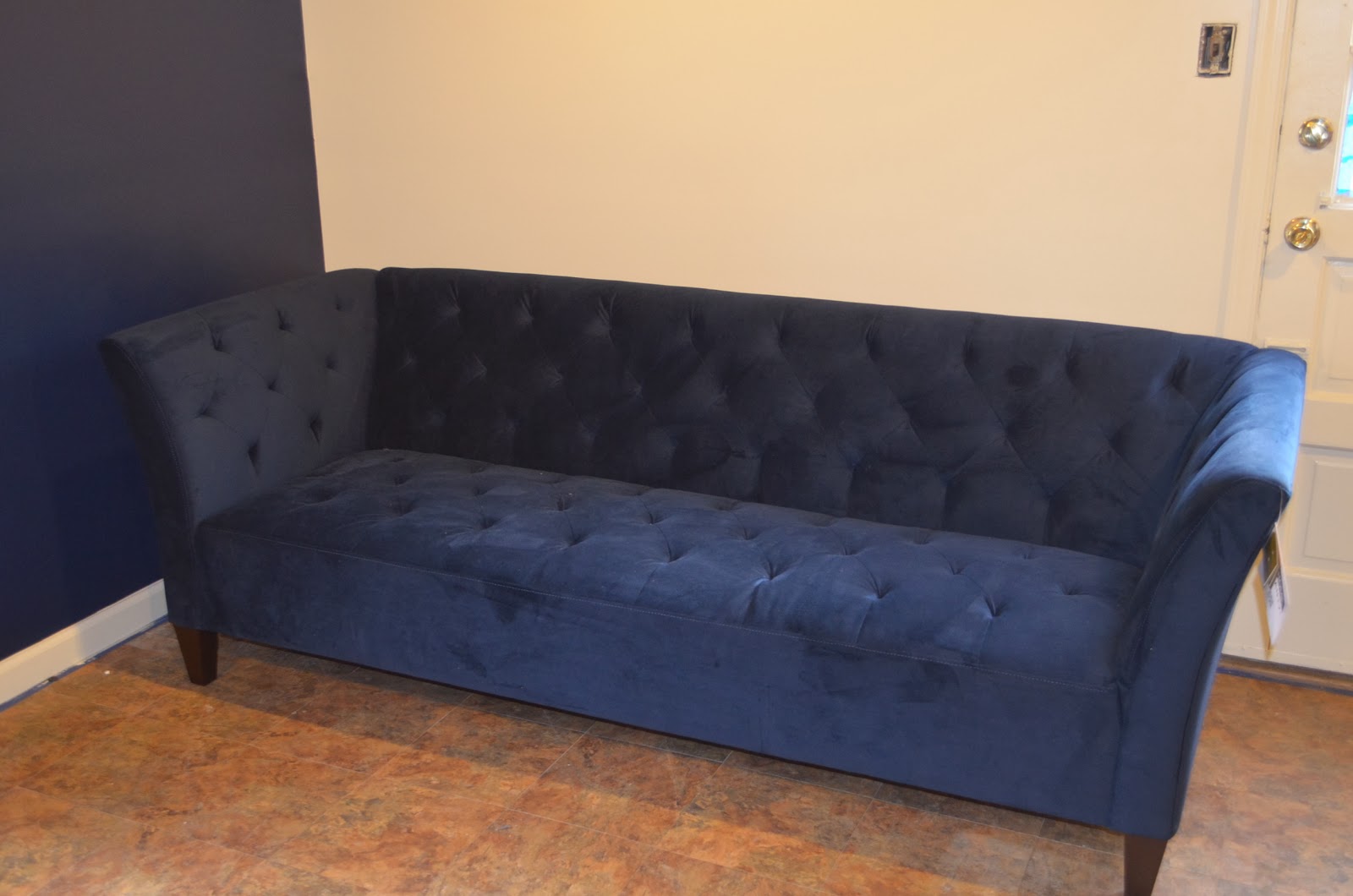 It's here, it's here, the Navy couch is here! | That Black Chic