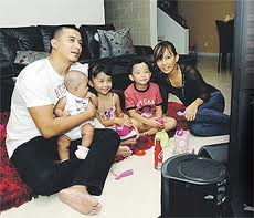 DILAZ FAMILY: Aaron Aziz lagi