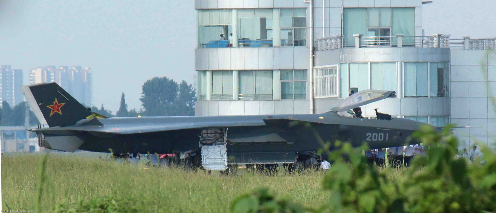 Chinese J-20 Mighty Dragon 5th Generation Stealth Fighter Aircraft | Chinese Military Review