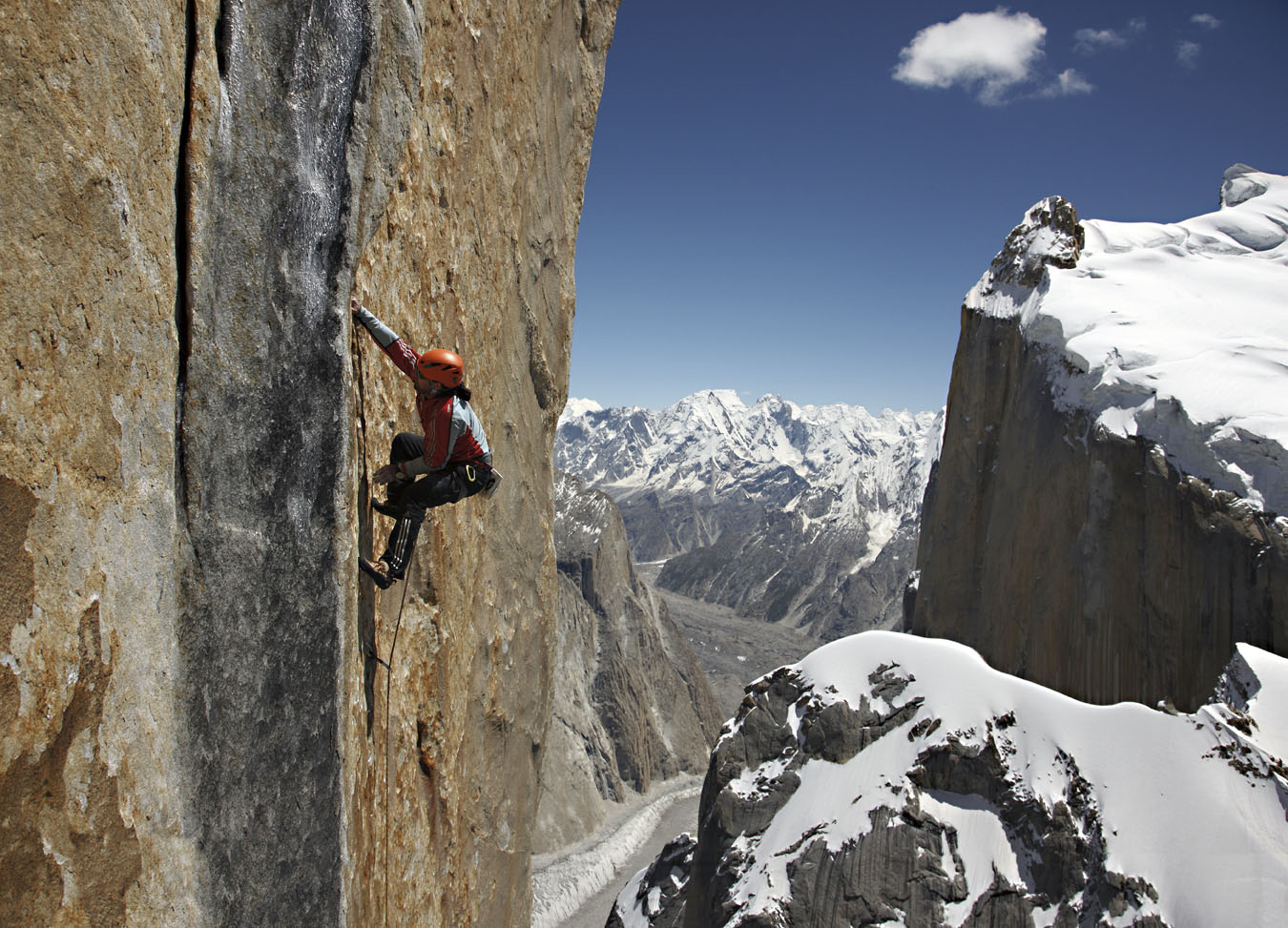 Climbing history of Trango Towers ~ Cliffs & Canyon