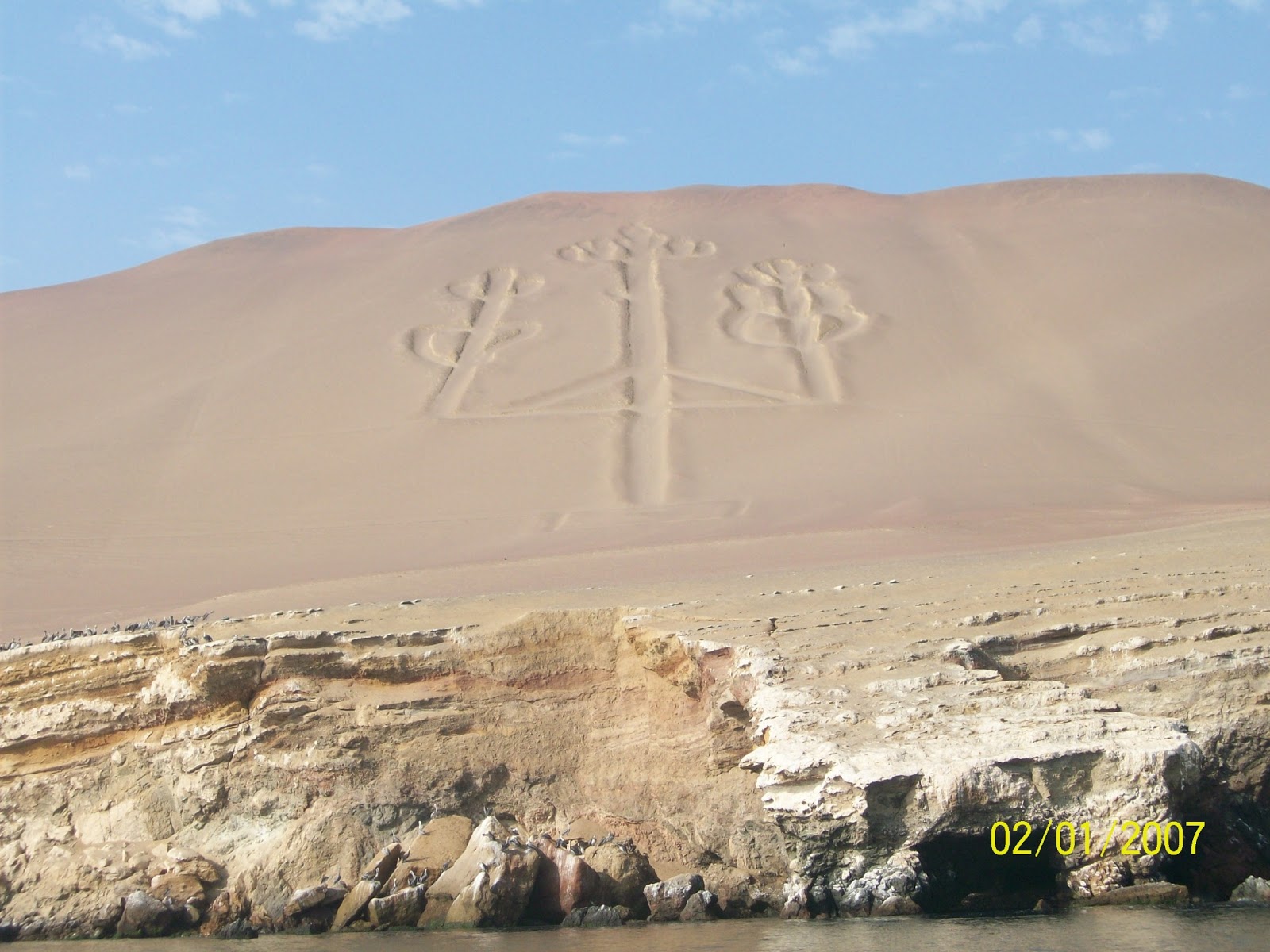 AMAUTAS PERU TOURS: EL CANDELABRO DE PARACAS