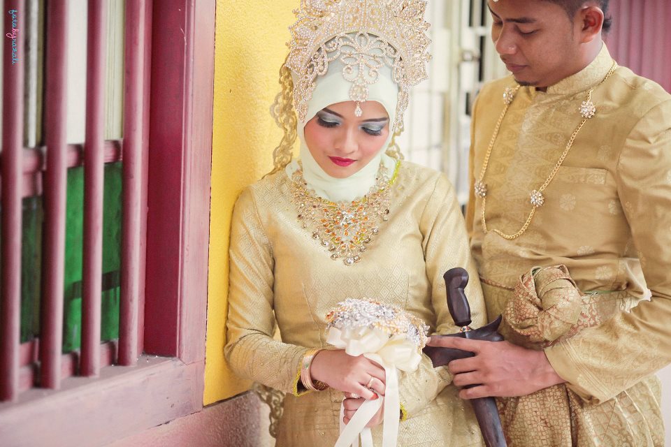 KisahUdaDanDara: Tips 1: Memilih Baju Pengantin. Baju Mahal Ke Murah?