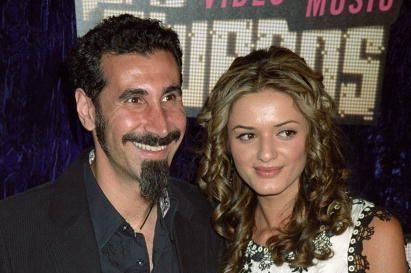 System of a Down: O casamesnto de Serj Tankian com Angela Madatyan