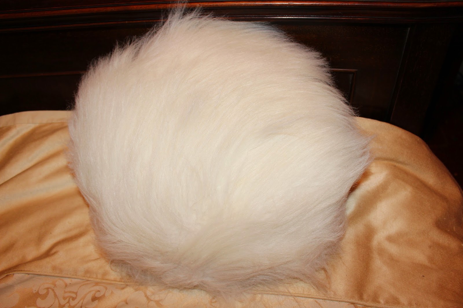 Edith Emerald: GIANT POWDER PUFF: HOW TO