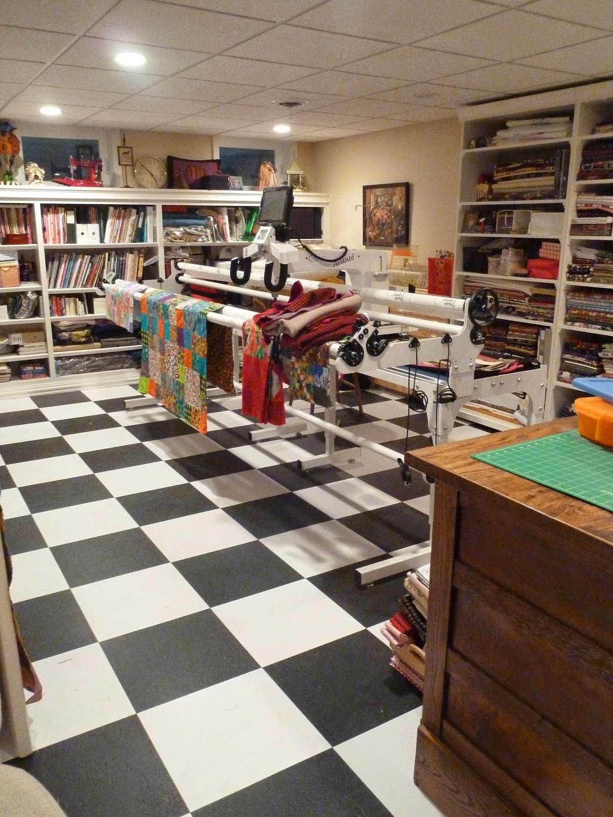 Come Quilt (Sue Garman): Quilts Galore!