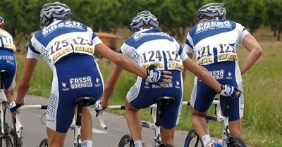 La Tête dans le Guidon: Pause pipi