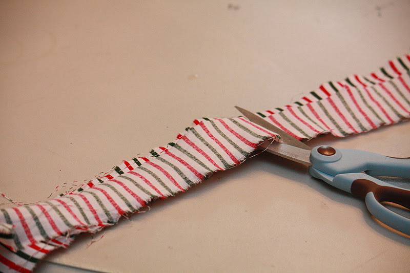 DIY Raggy Fabric Vines by Lesli ~ My Old Country House - DIY Show Off ...