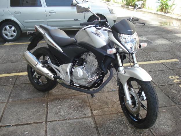 Só Carrao: CB 300