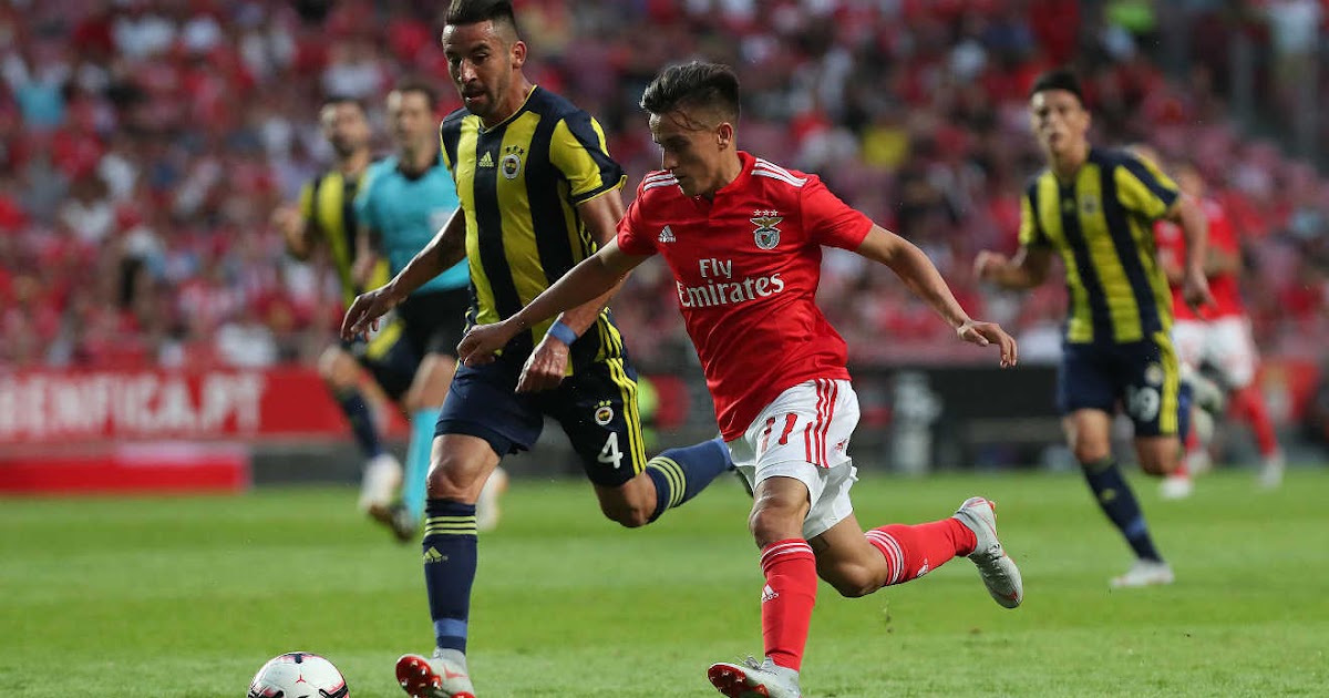 "LINDO REMATE CRUZADO" EM DESTAQUE NA IMPRENSA INTERNACIONAL