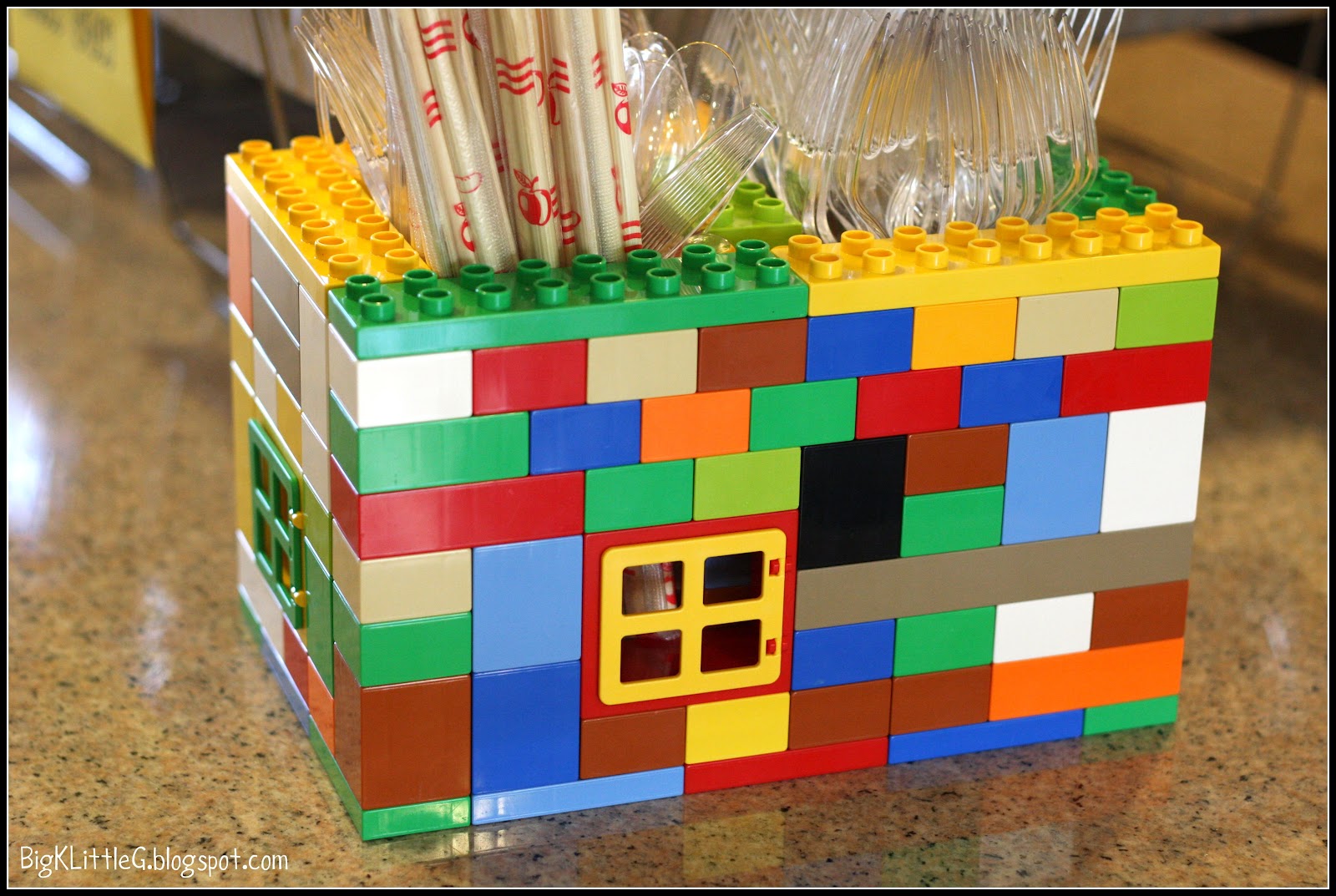 Big K Little G: Surprise Lego Party