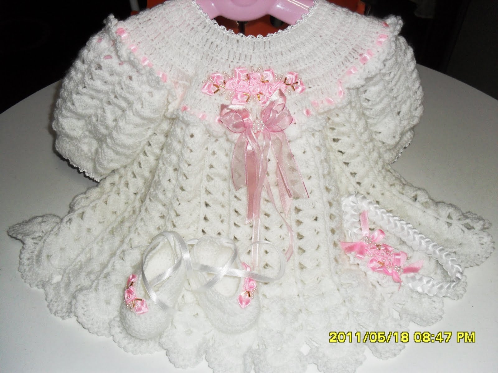 Mary Helen artesanatos croche e trico: Vestido bebe croche
