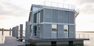House - Building function: Building a floating home