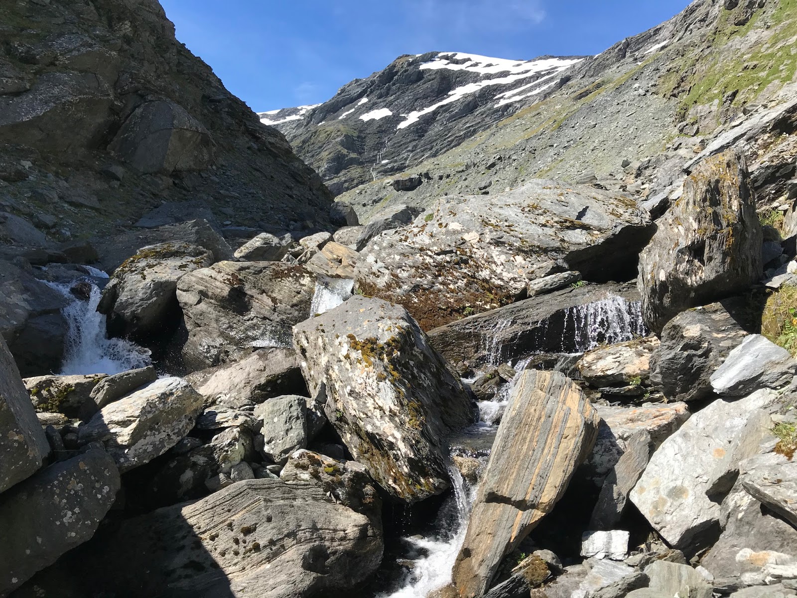 Tales of a Rambling Rover: Day 6: Day hike from Top Forks Hut to Lakes ...