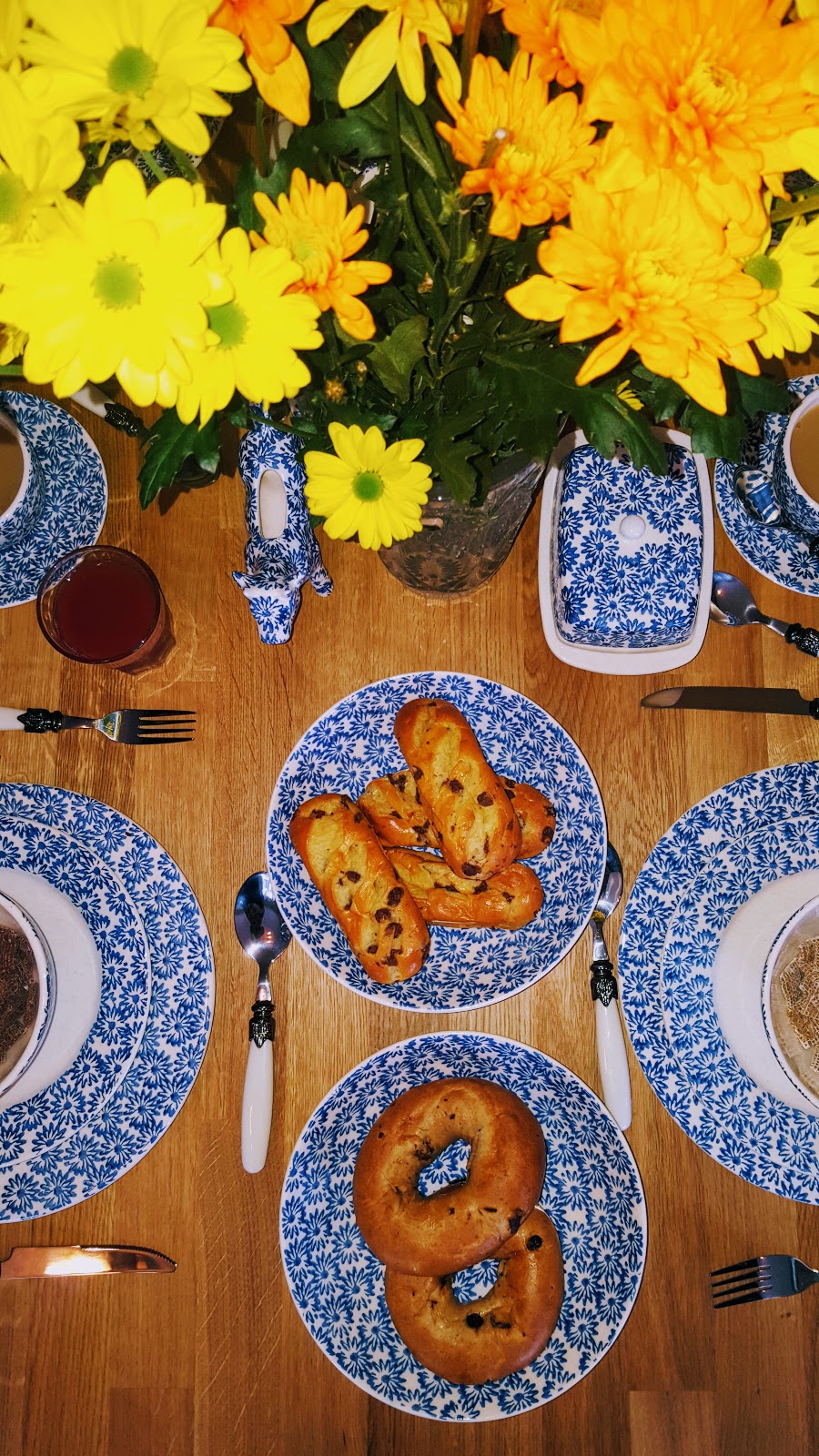 My Spring Table: Weekend Blog Hop With This Gorgeous - Claire Justine