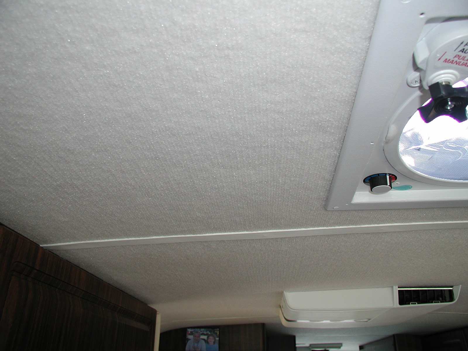 Wally&Sue: hull liner as headliner